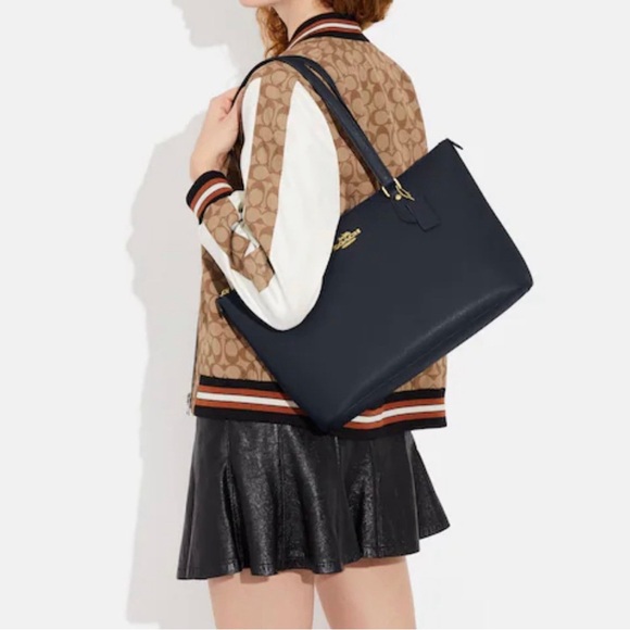 Coach | Bags | Coach Gallery Tote Bag | Poshmark